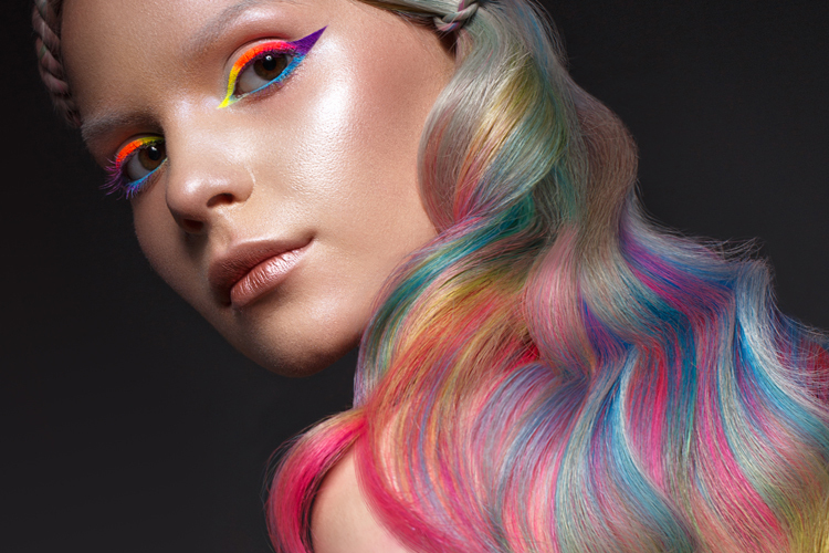 16 Tips for Collaborating with Stylists, Makeup Artists, and Art Directors