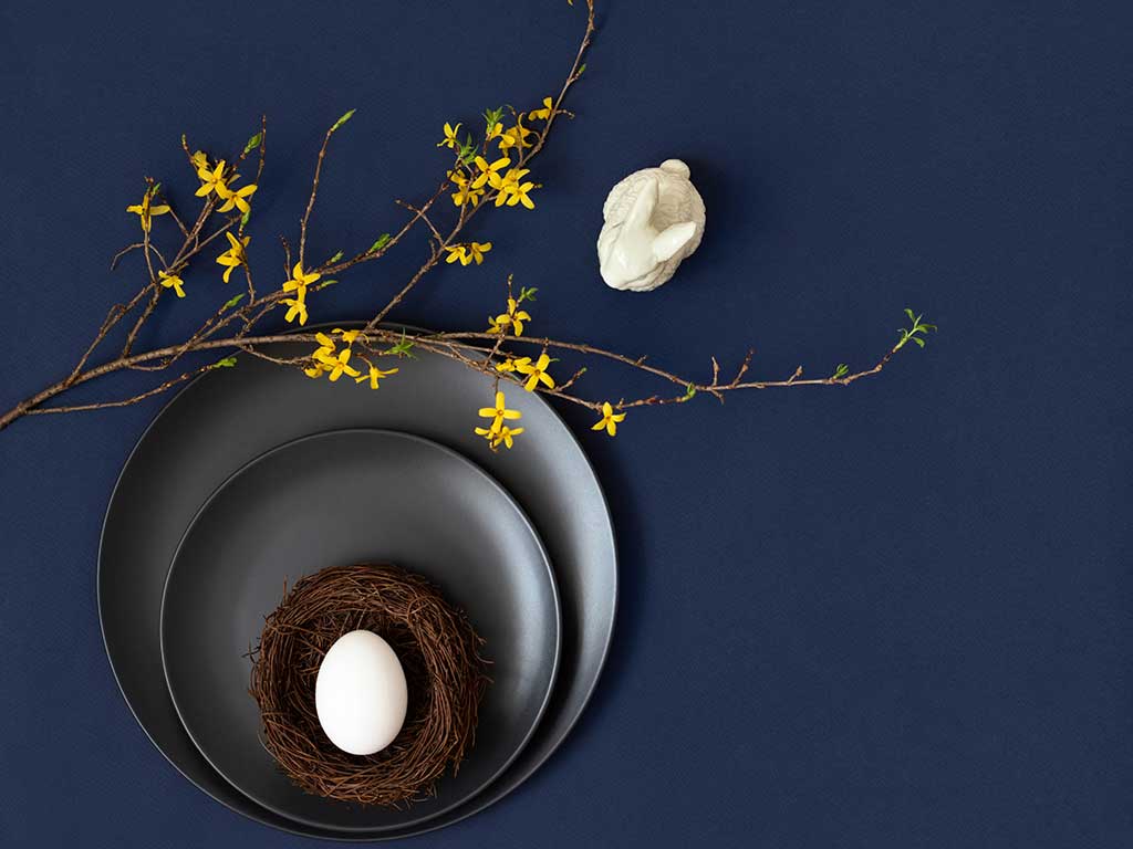 Set Your Photo-Ready Easter Table with a Spring Splash