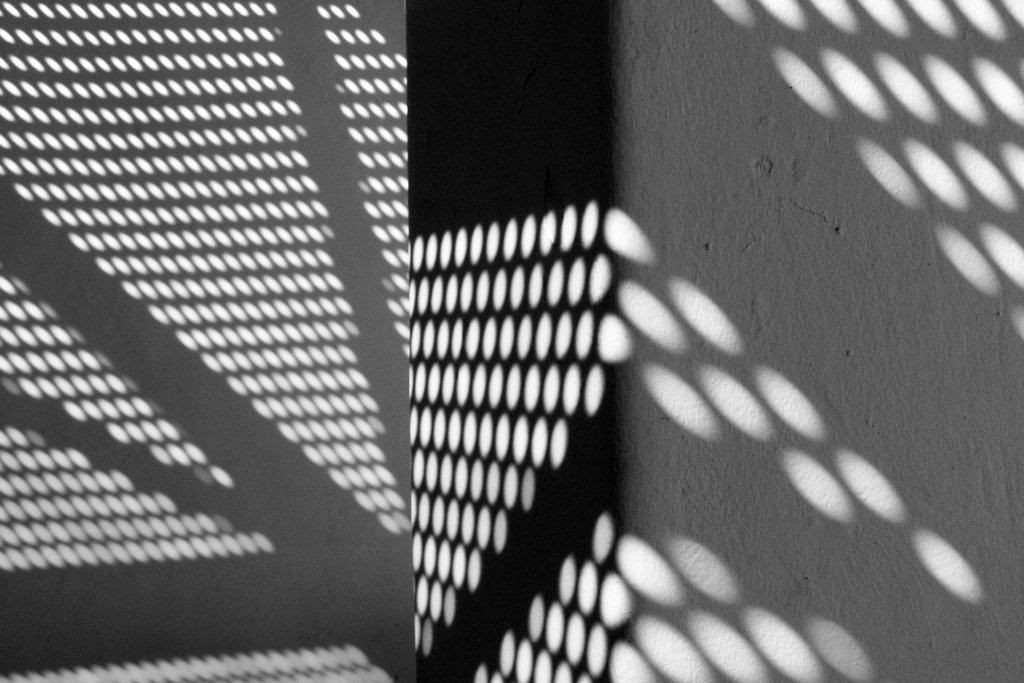 Tips for Creating Mesmerizing Shadow Photography
